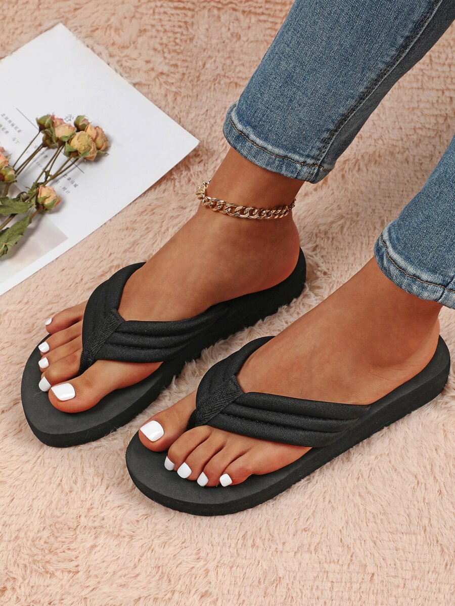 Women Black Minimalist Flip Flops, Fashionable Toe Post Slippers ...
