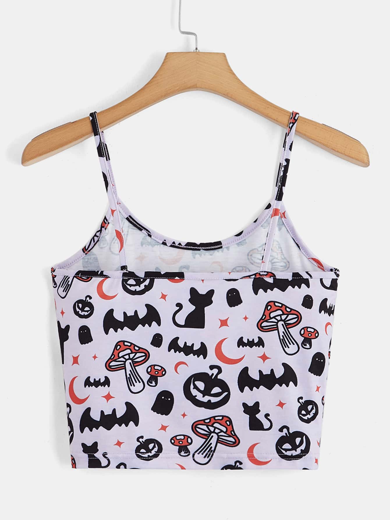 Our Kawaii Halloween Graphic Crop Cami is such a vibe - ROMWE