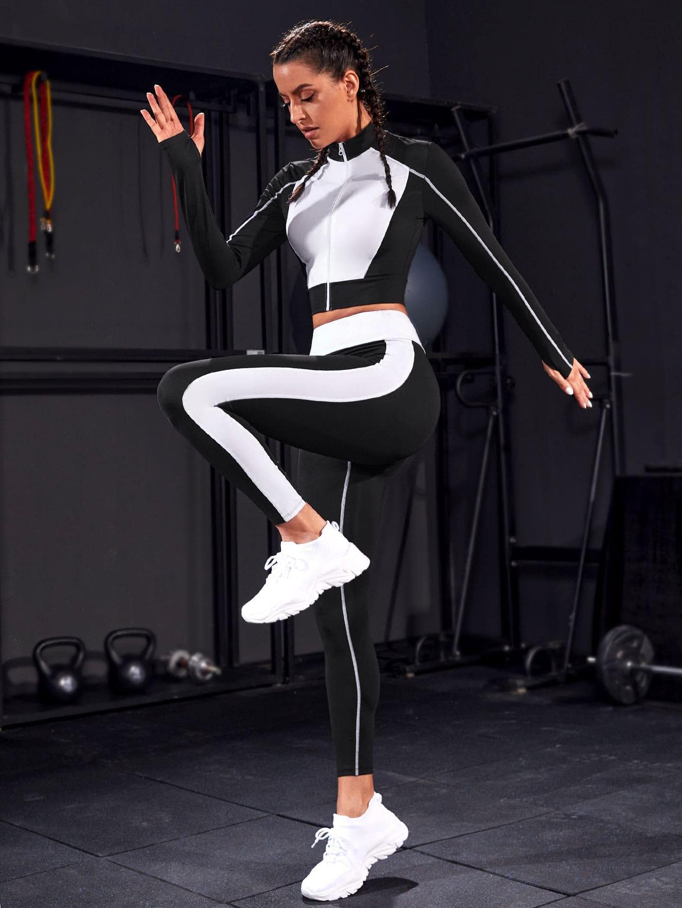 Two Tone Contrast Stitch Zip Up Crop Sports Jacket With Leggings