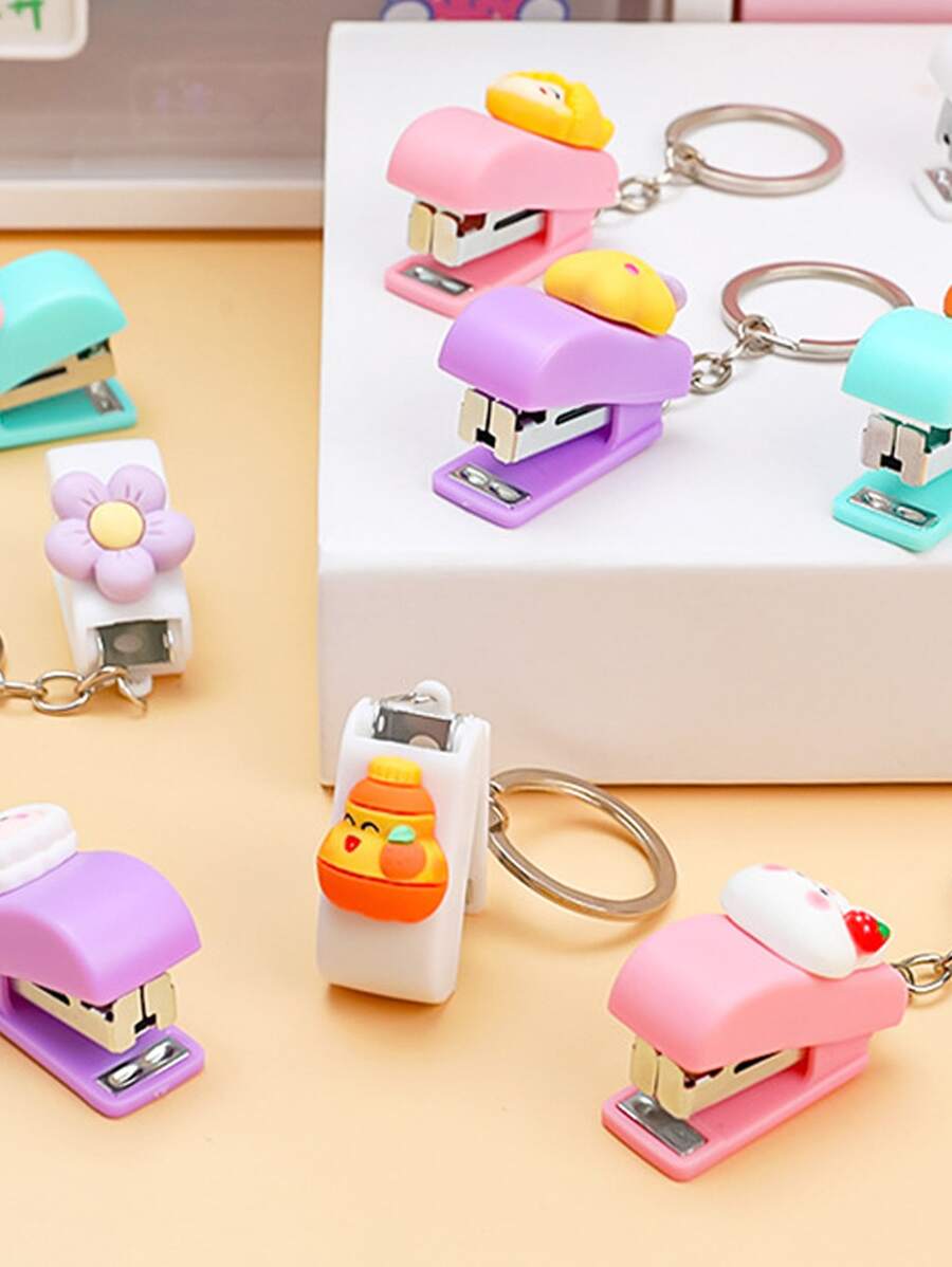 1pc Cartoon Decor Random Mini Stapler | SHEIN USA