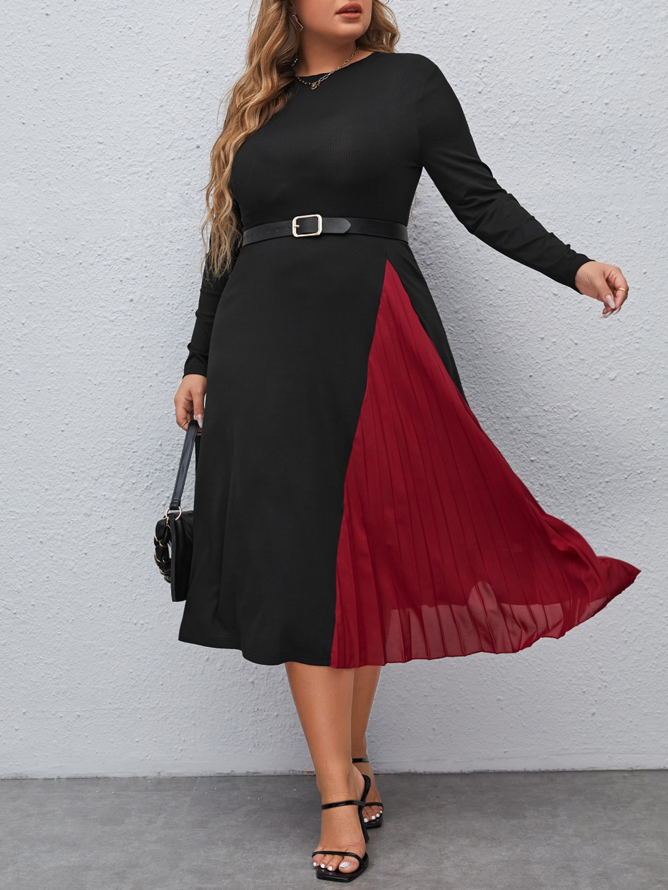 Plus Two Tone Pleated Dress Without Belt