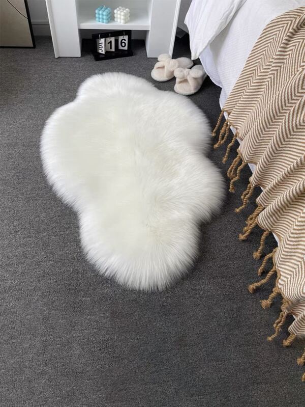 1pc Cloud Shaped Rug | SHEIN UK