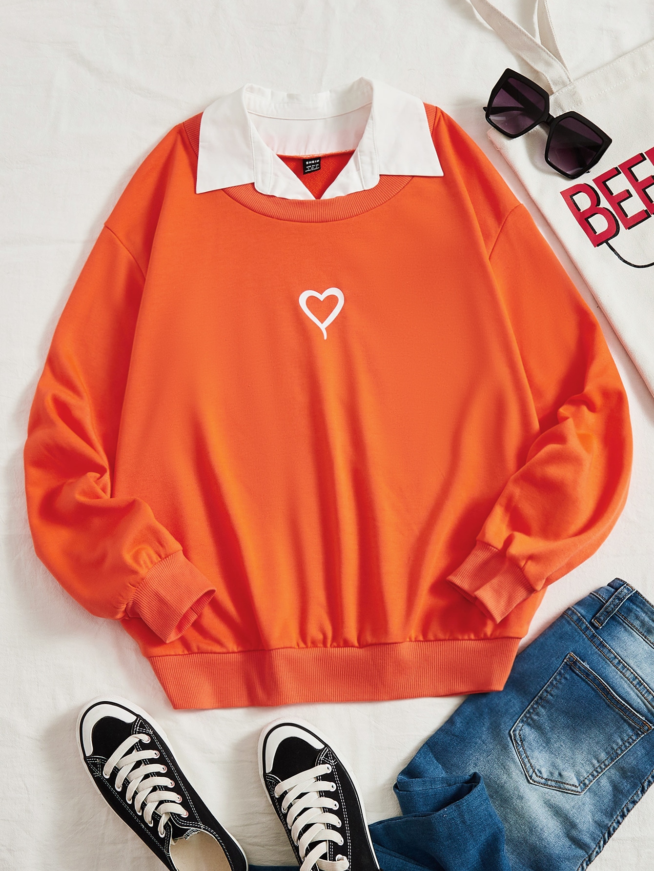 SHEIN Qutie Colorblock Heart Print Contrast Collar Sweatshirt | SHEIN USA