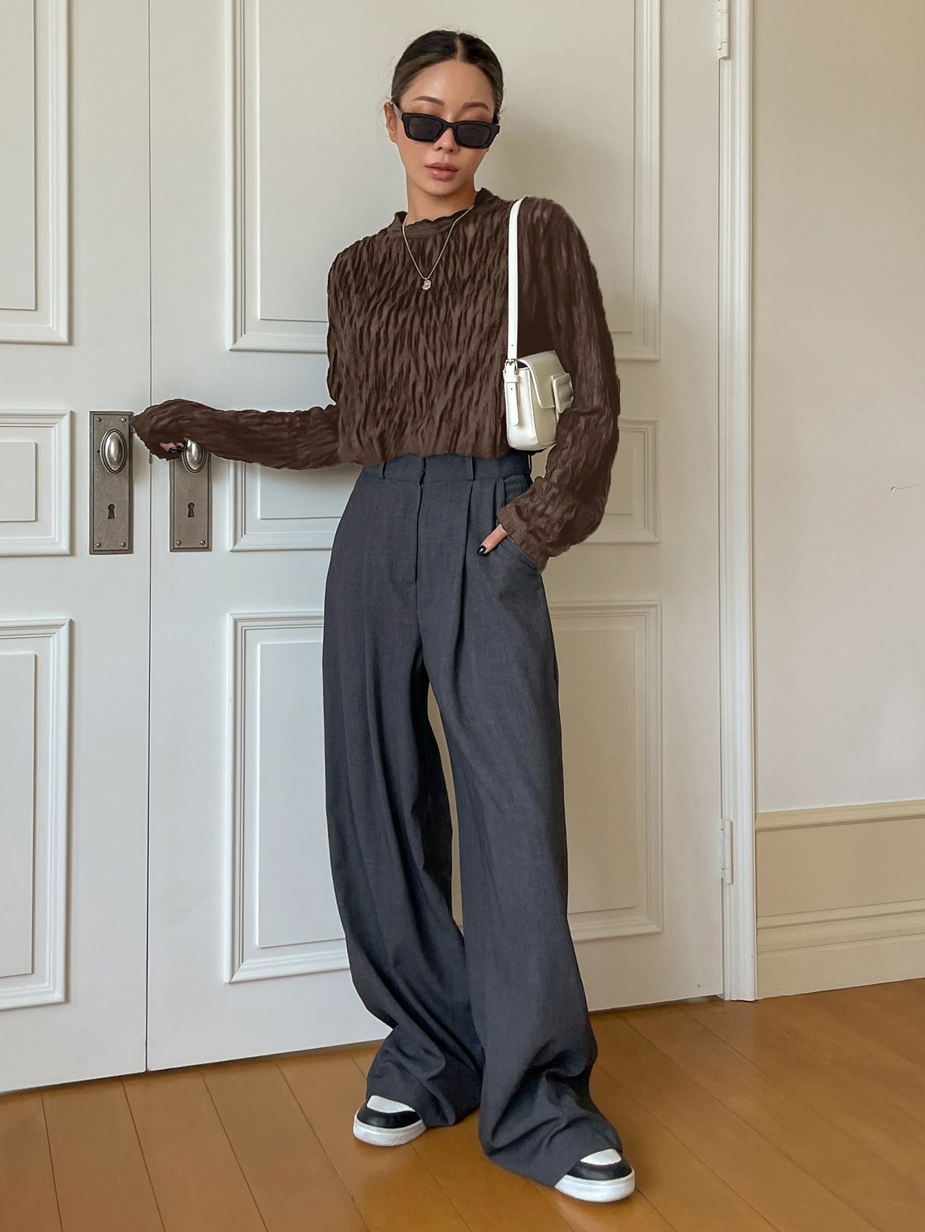 DAZY Camiseta unicolor arrugada | Moda de Mujer | SHEIN México