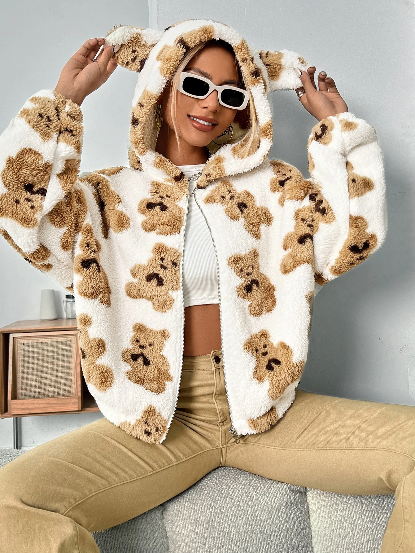 SHEIN EZwear Bear Pattern Drop Shoulder 3D Ear Design Hooded Teddy ...