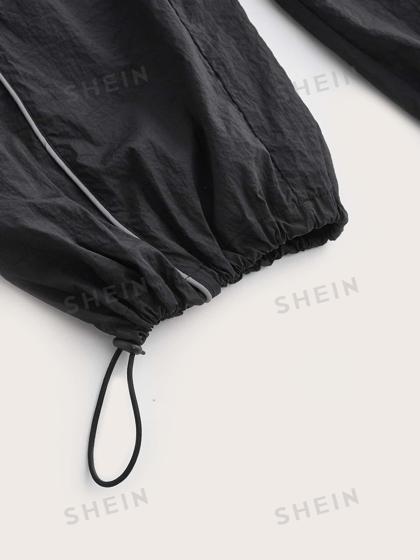 SHEIN X Virginia & ZeFelipe Gorpcore Contrast Piping Drawstring Waist ...