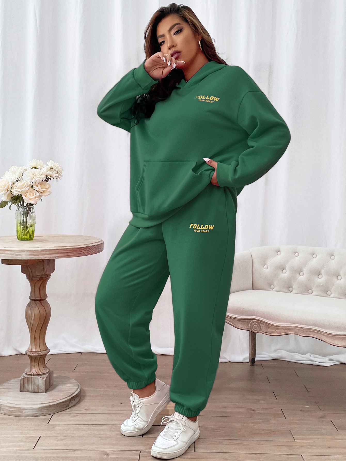 Plus Pouch Pocket Letter Graphic Hoodie & Sweatpants