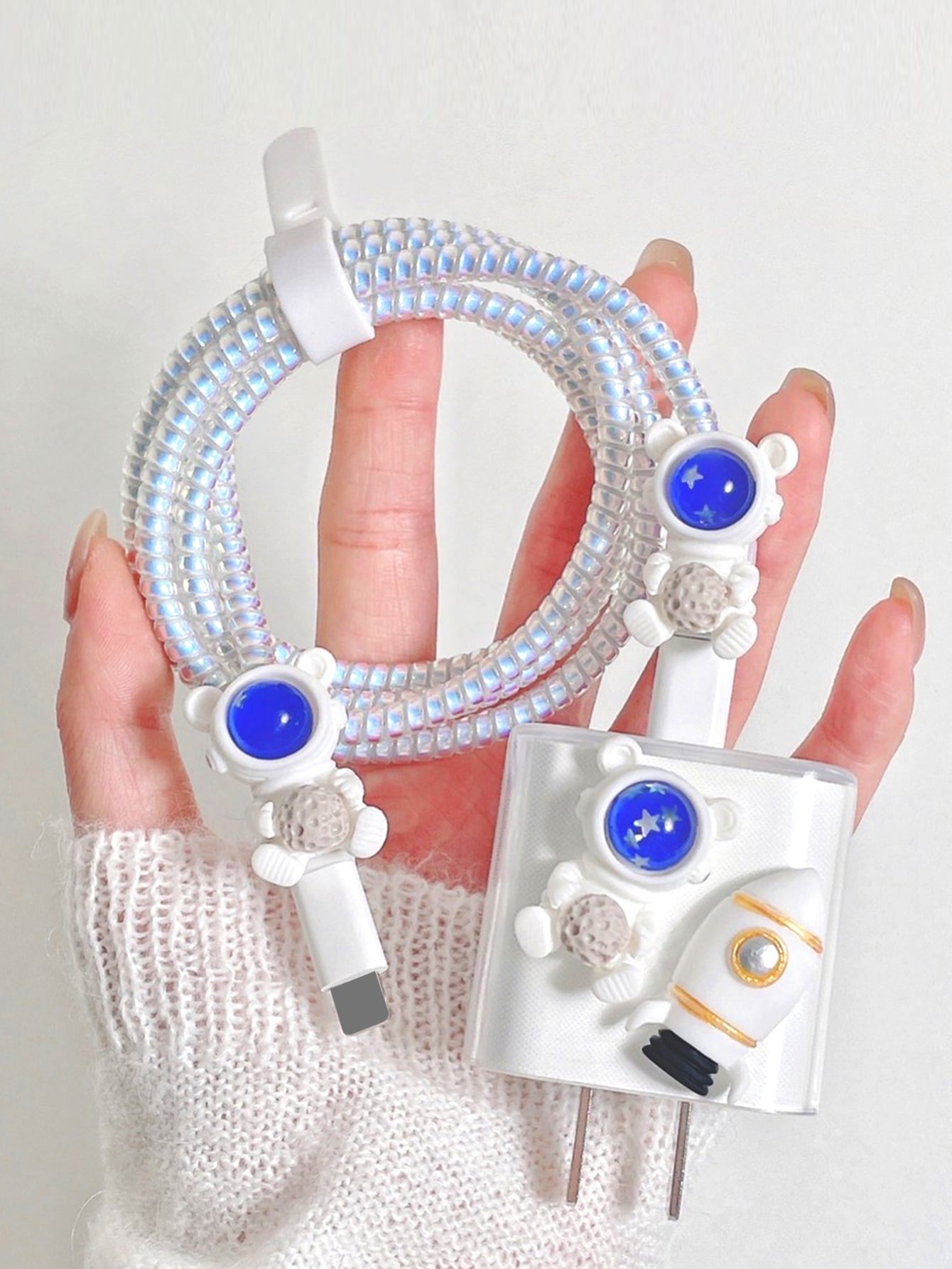 5 piezas con diseño de astronauta Protector de cable de dato Set
