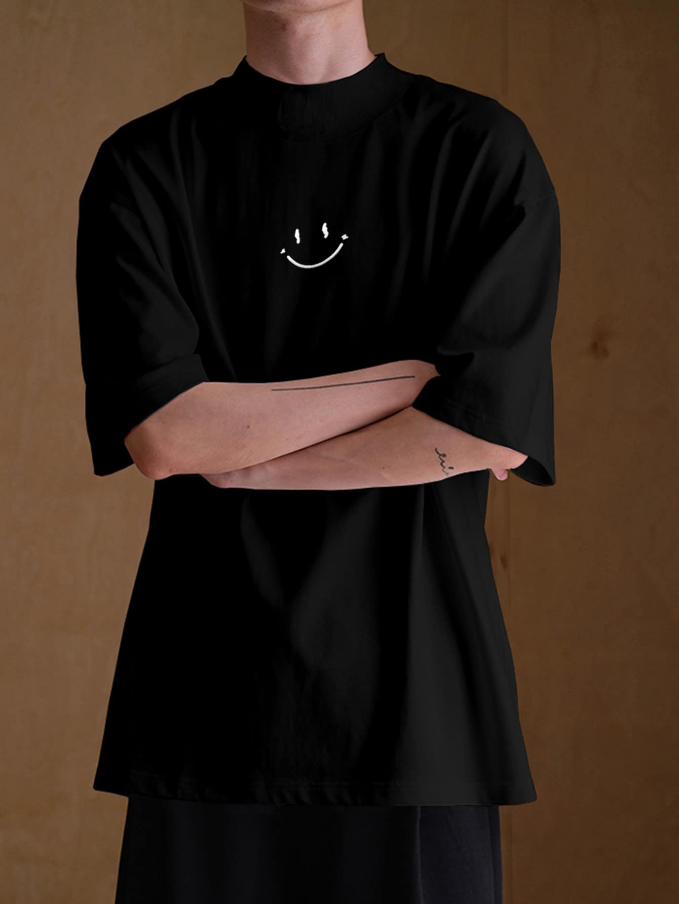 Manfinity Hypemode Men T-Shirts Fit Drop Shoulder Short Sleeve Graphic ...