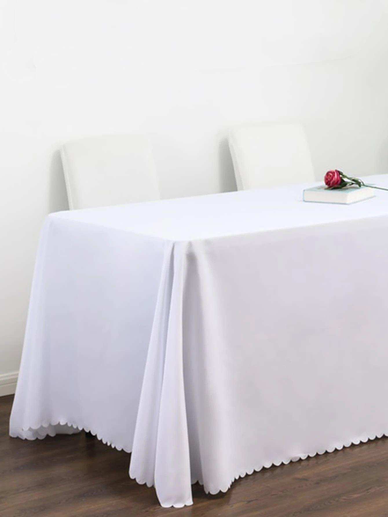 Scallop Trim Tablecloth | SHEIN USA