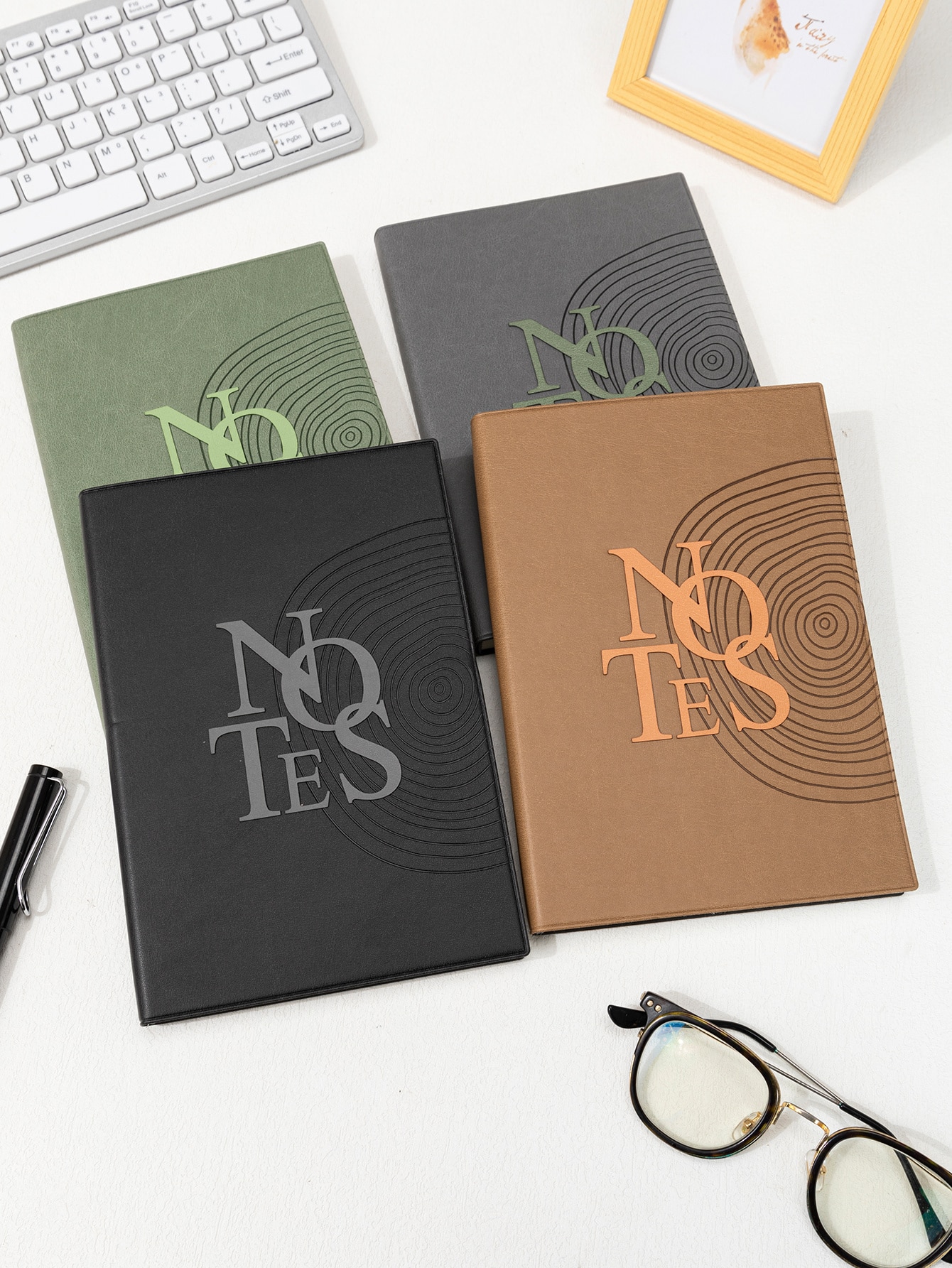 1pc Random Color Notebook