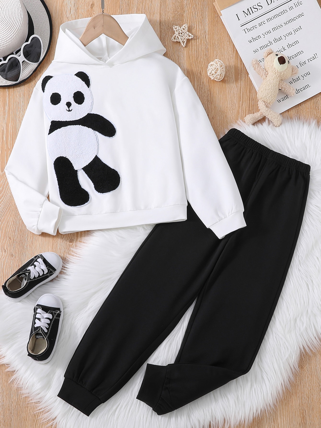 SHEIN Kids EVRYDAY Girls Panda Patched Hoodie & Sweatpants | SHEIN USA
