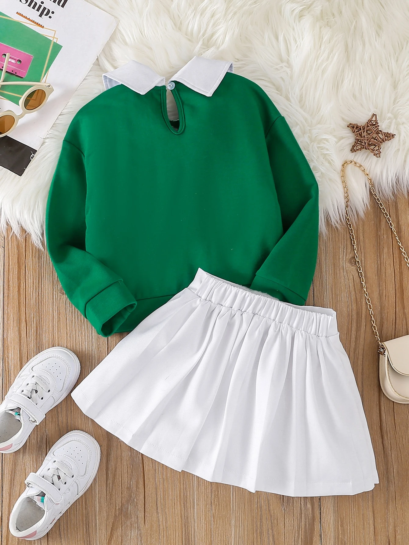 Young Girl Letter Graphic Contrast Collar Sweatshirt And Pleated Skirt