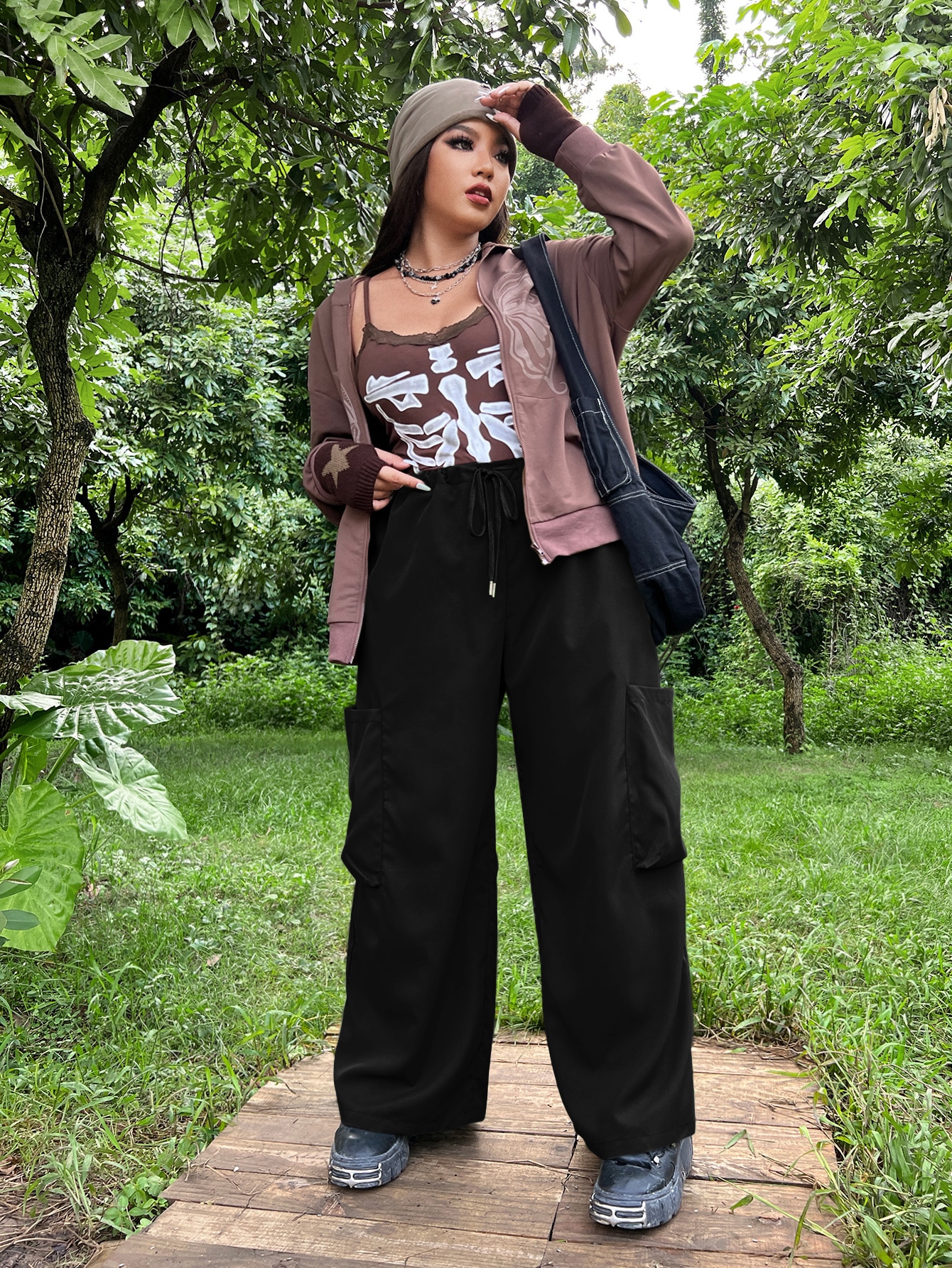 ROMWE PUNK Plus Flap Pocket Drawstring Waist Wide Leg Trousers | SHEIN UK