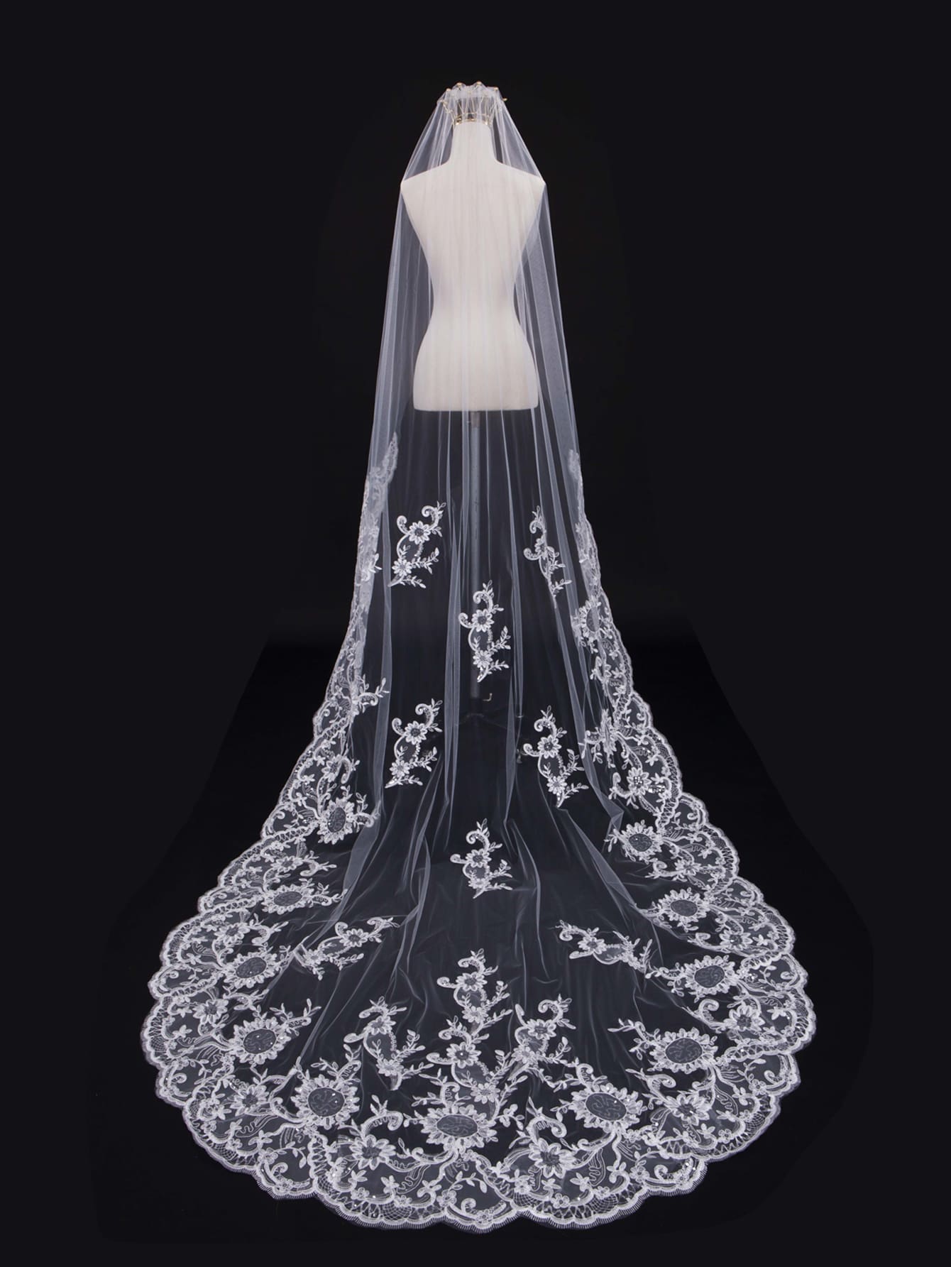 Floral Embroidered Bridal Veil