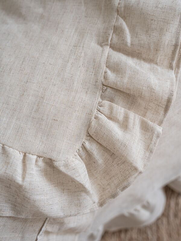 1pc Solid Ruffle Trim Sofa Towel | SHEIN UK