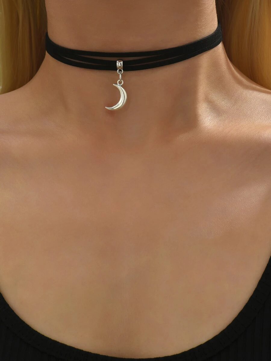 Moon Charm Choker | SHEIN USA