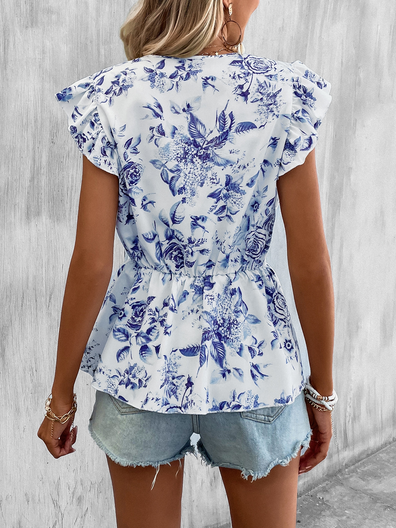 Shein Vcay Floral Print Guipure Lace Insert Ruffle Trim Peplum Blouse