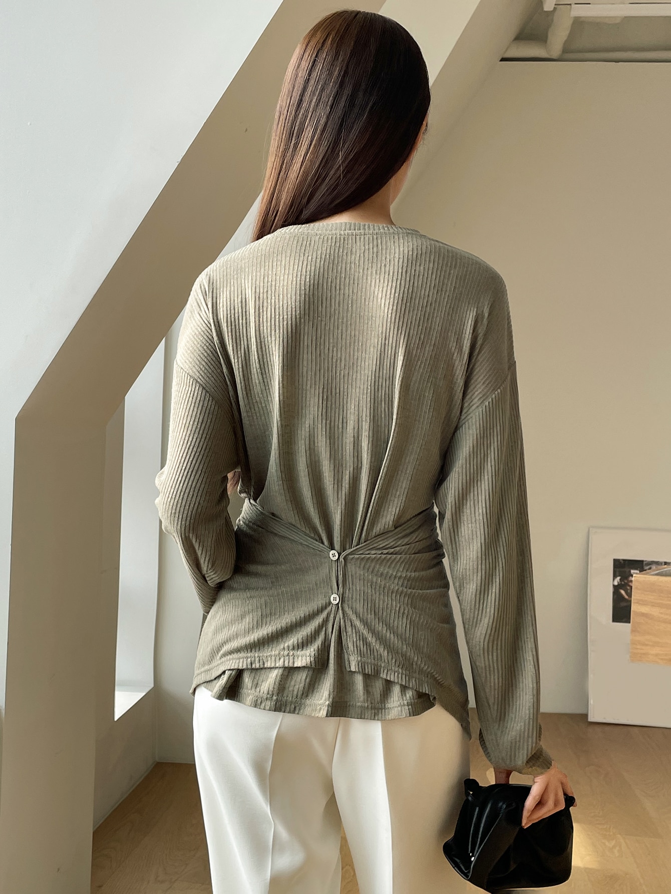 DAZY Solid Criss Cross Front Button Back Drop Shoulder Tee | SHEIN UK