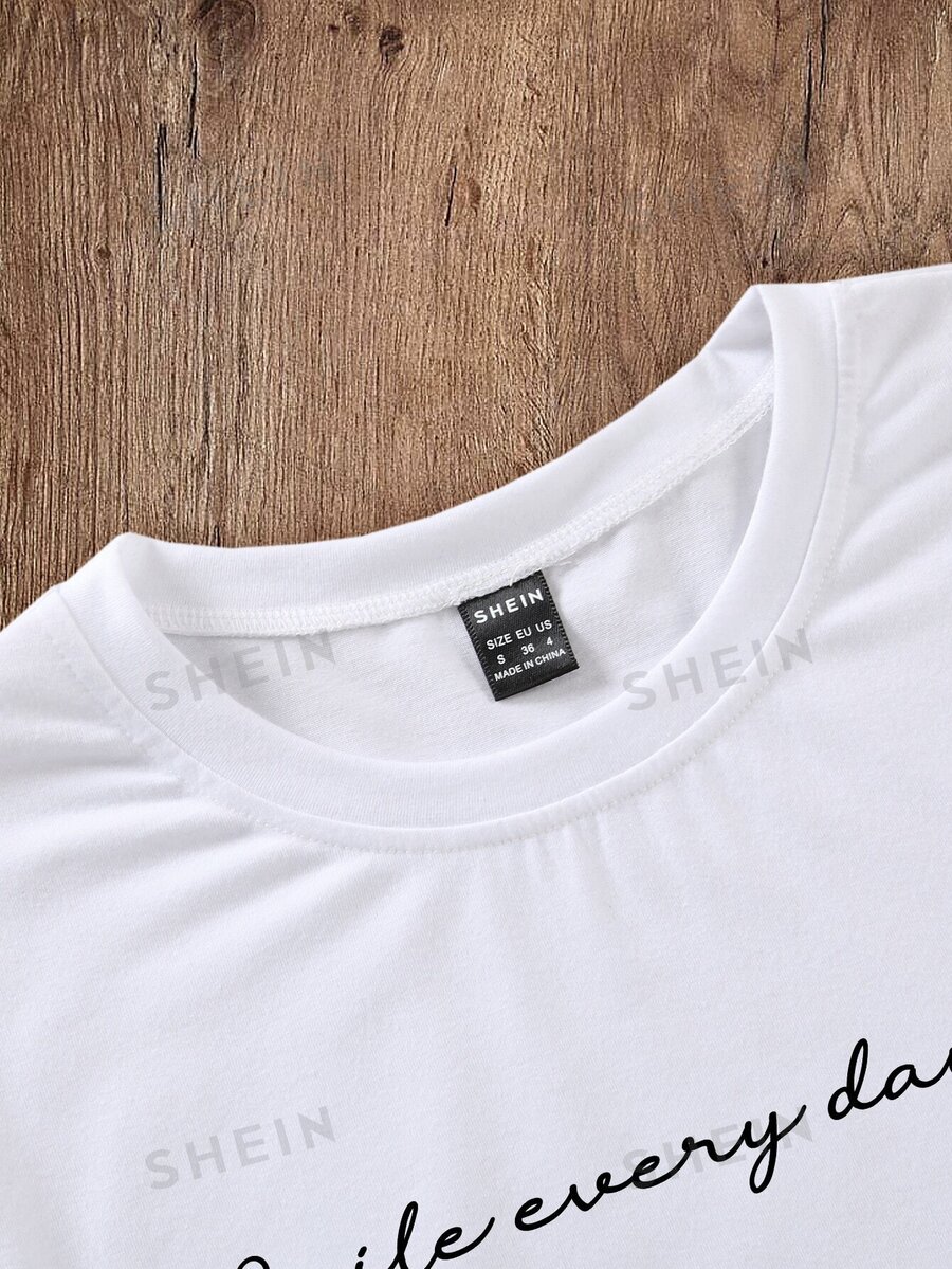 SHEIN LUNE Slogan Graphic Tee Smile Every Day | SHEIN UK