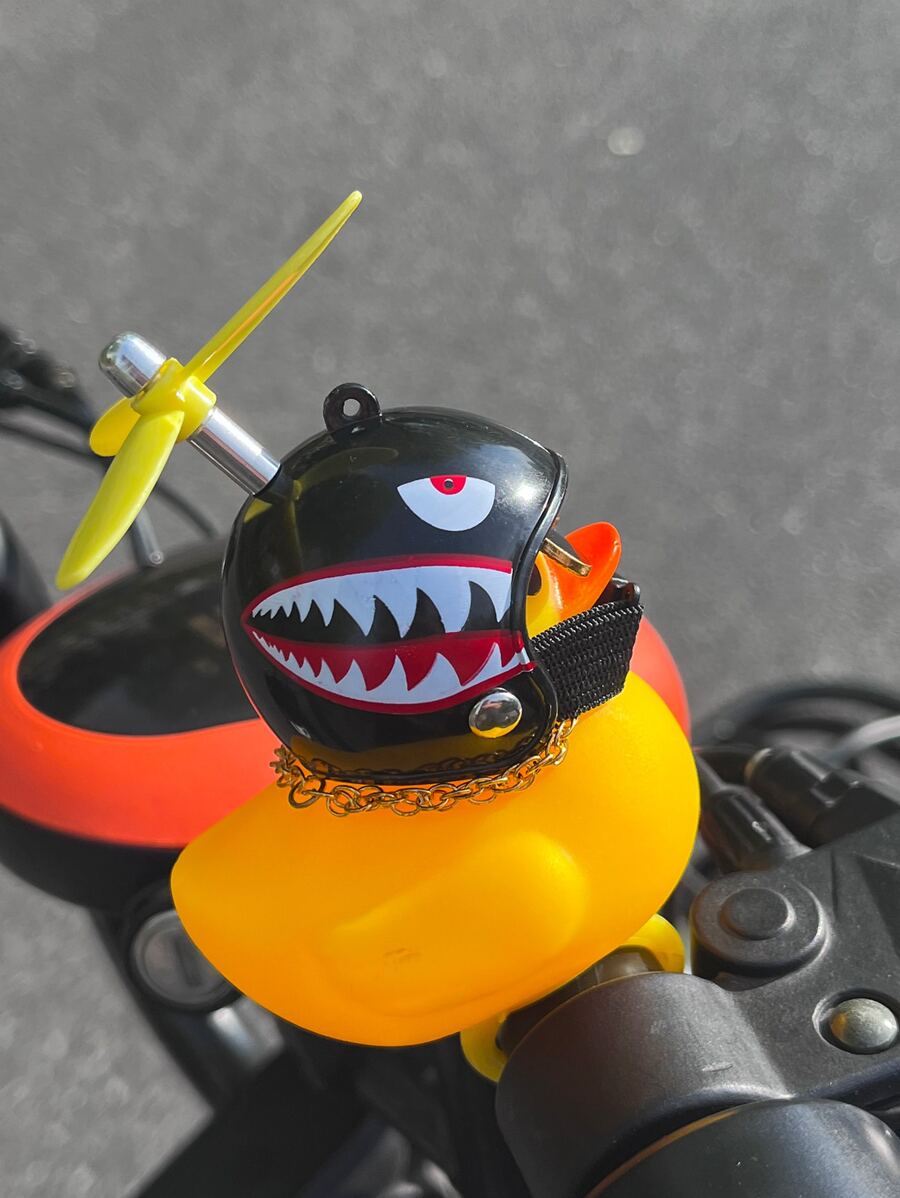 1pc Duck Design Motorcycle Ornament, Rubber Duck | SHEIN USA