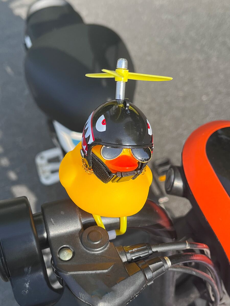 1pc Duck Design Motorcycle Ornament, Rubber Duck | SHEIN USA