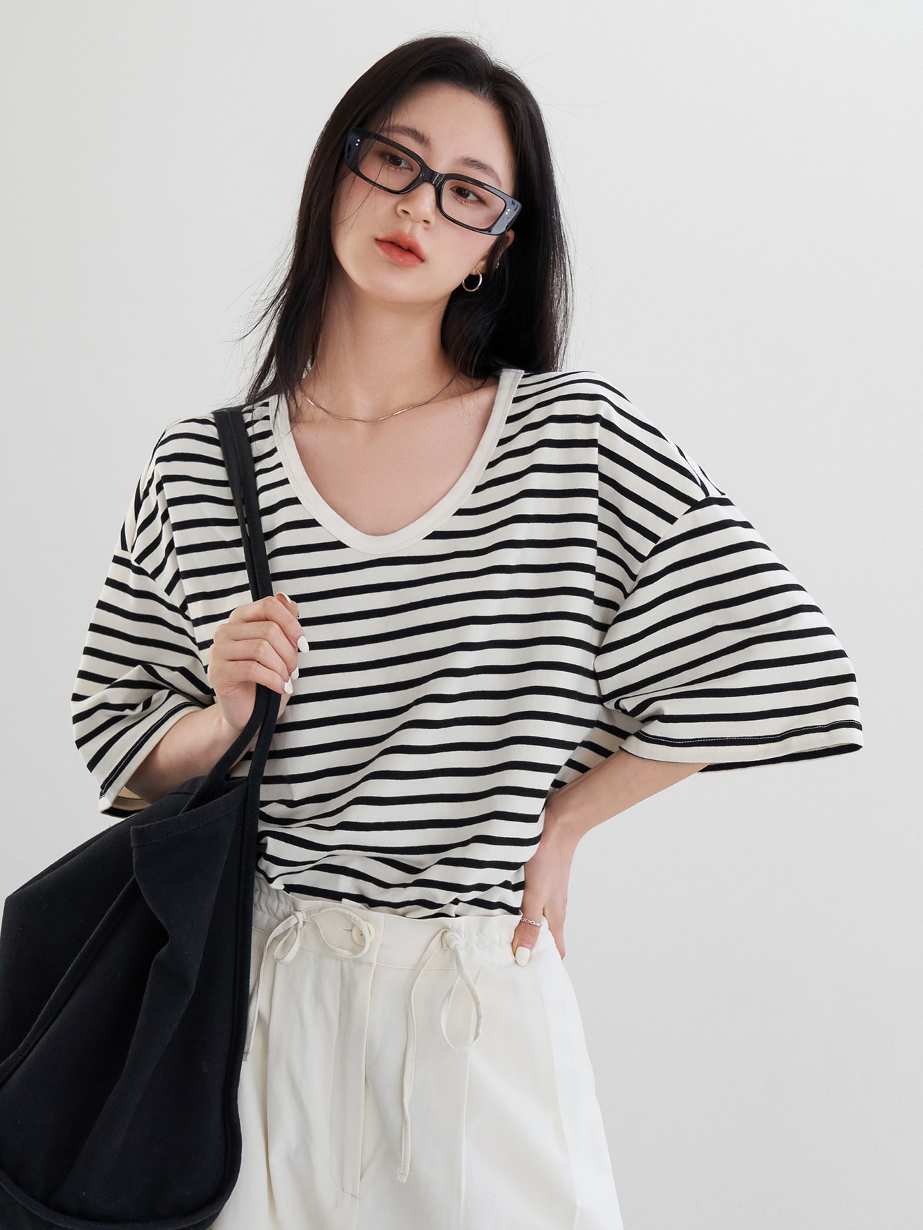 Dazy-Less Camiseta con estampado de rayas de hombros caídos bajo con abertura | Moda de Mujer ...