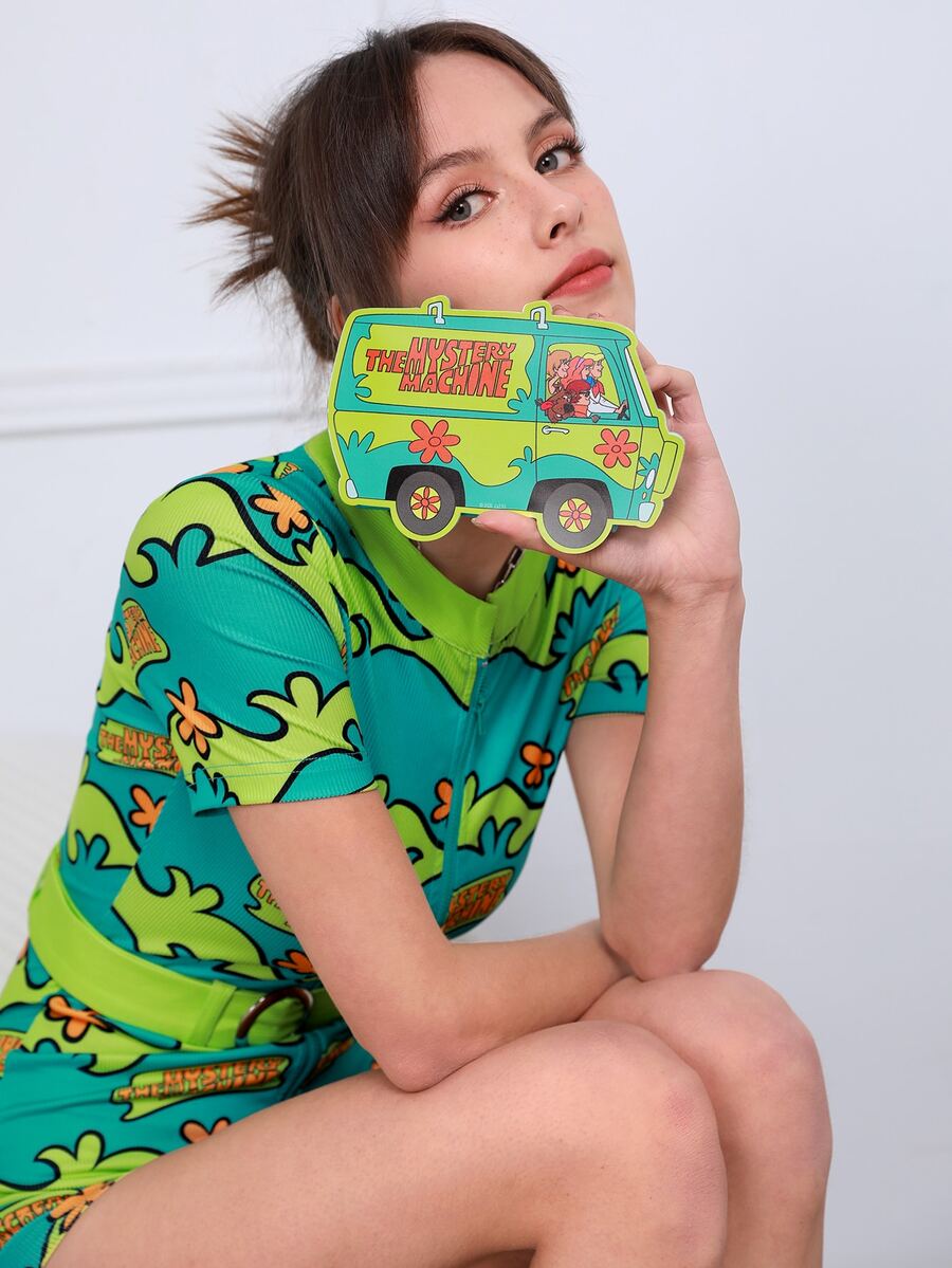 SCOOBY-DOO X SHEIN Bus Design Passport Case | SHEIN EUR