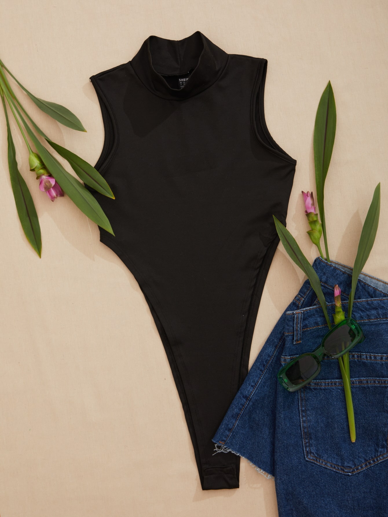 SHE(IN) BRASIL Shein Body Com Modelagem Asa Delta | SHEIN Brasil