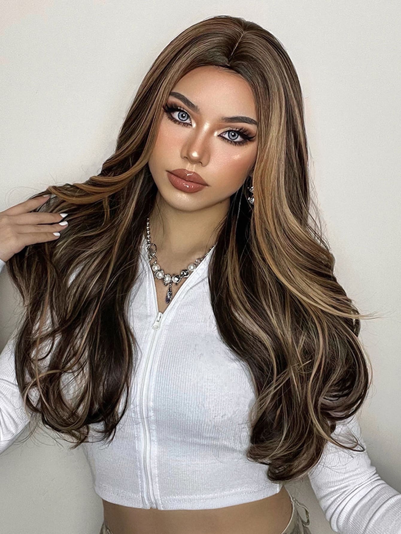 HAIRCUBE 26 Inch Long Wigs Long Curly Synthetic Wigs, Brown Highlight ...