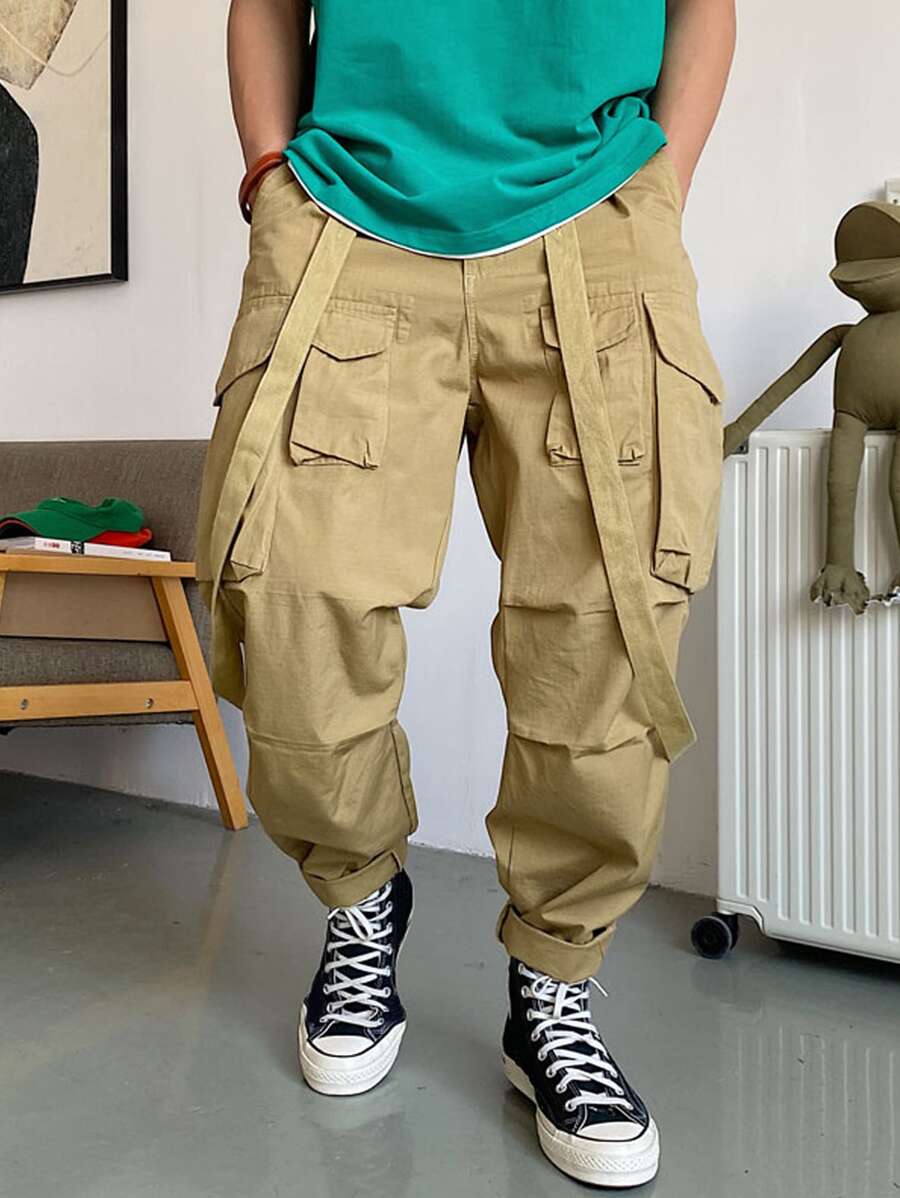 Manfinity EMRG Loose-Fit Men's Cargo Pants With Flap Pockets On Sides ...