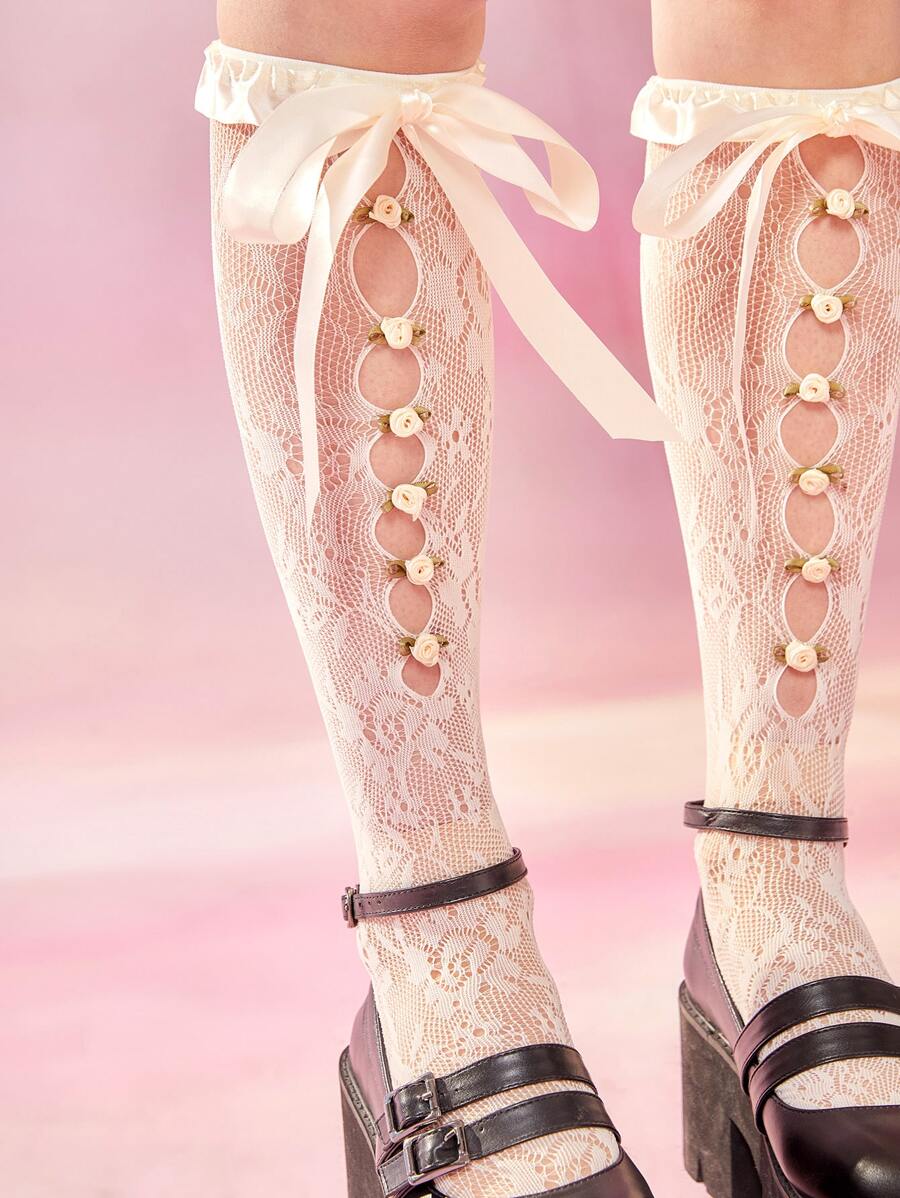 ROMWE Kawaii Flower & Bow Decor Over The Calf Fishnet Socks | SHEIN USA