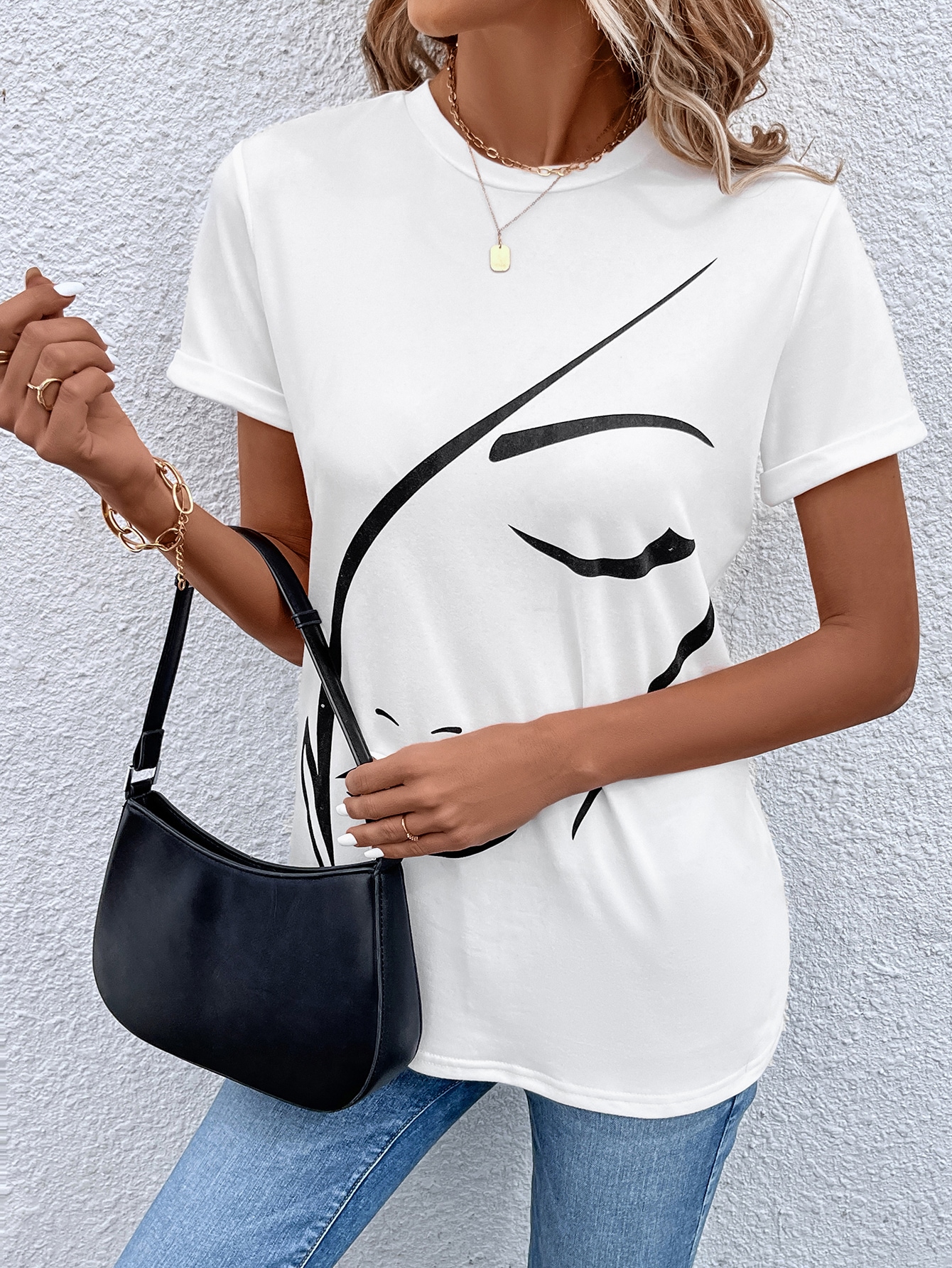 SHEIN LUNE Figure Graphic Round Neck Tee | SHEIN USA