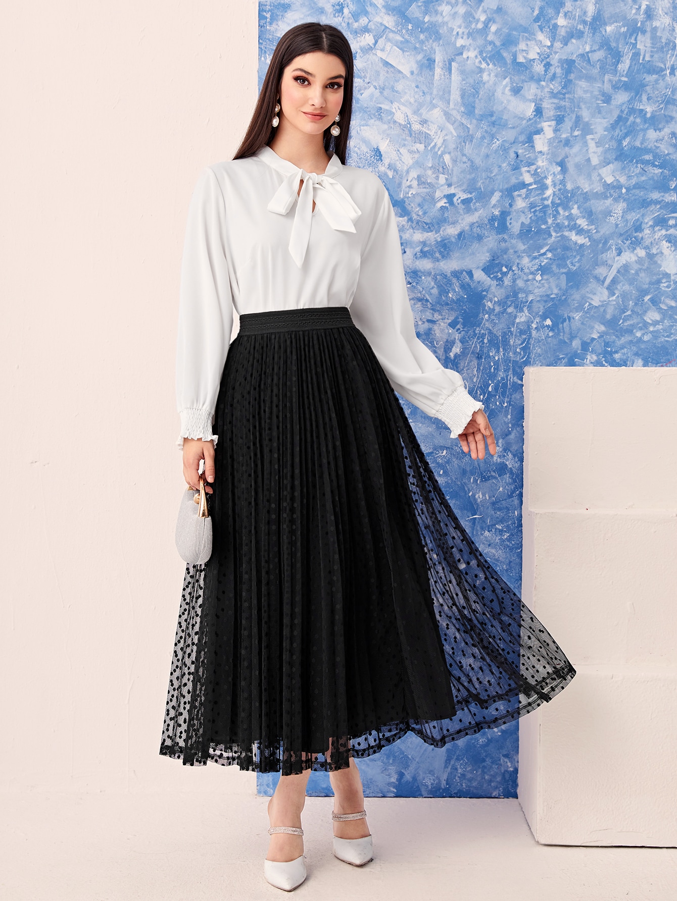 SHEIN Modely Dobby Mesh Overlay Pleated Skirt | SHEIN UK