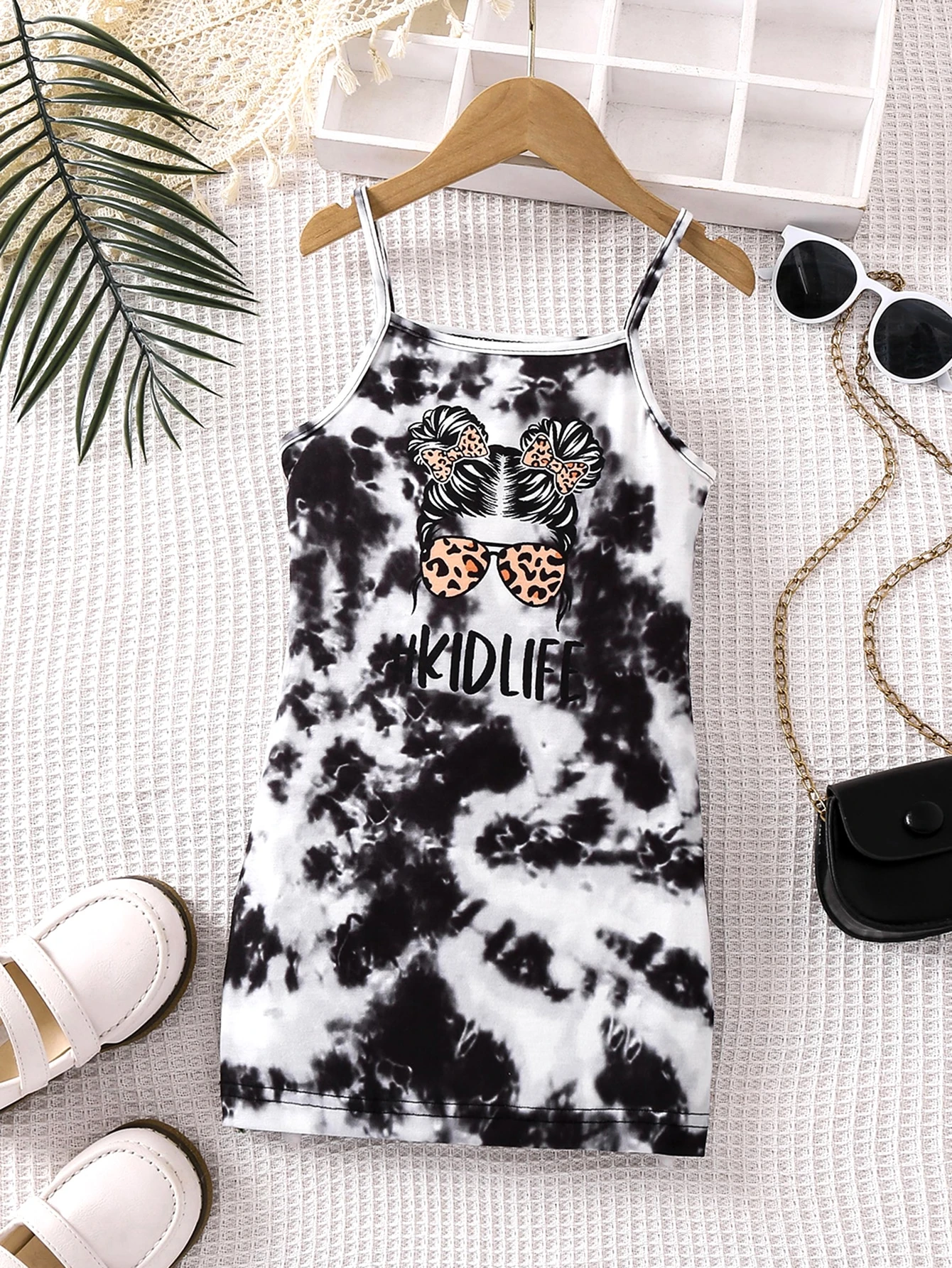 SHEIN Young Girl Black & White Letter & Portrait Print Sporty Simple ...