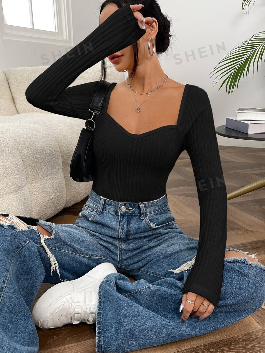 SHEIN EZwear Playera Negra Con Cuello De Corazón Y Tejido De Punto Acanalado | Moda de Mujer ...