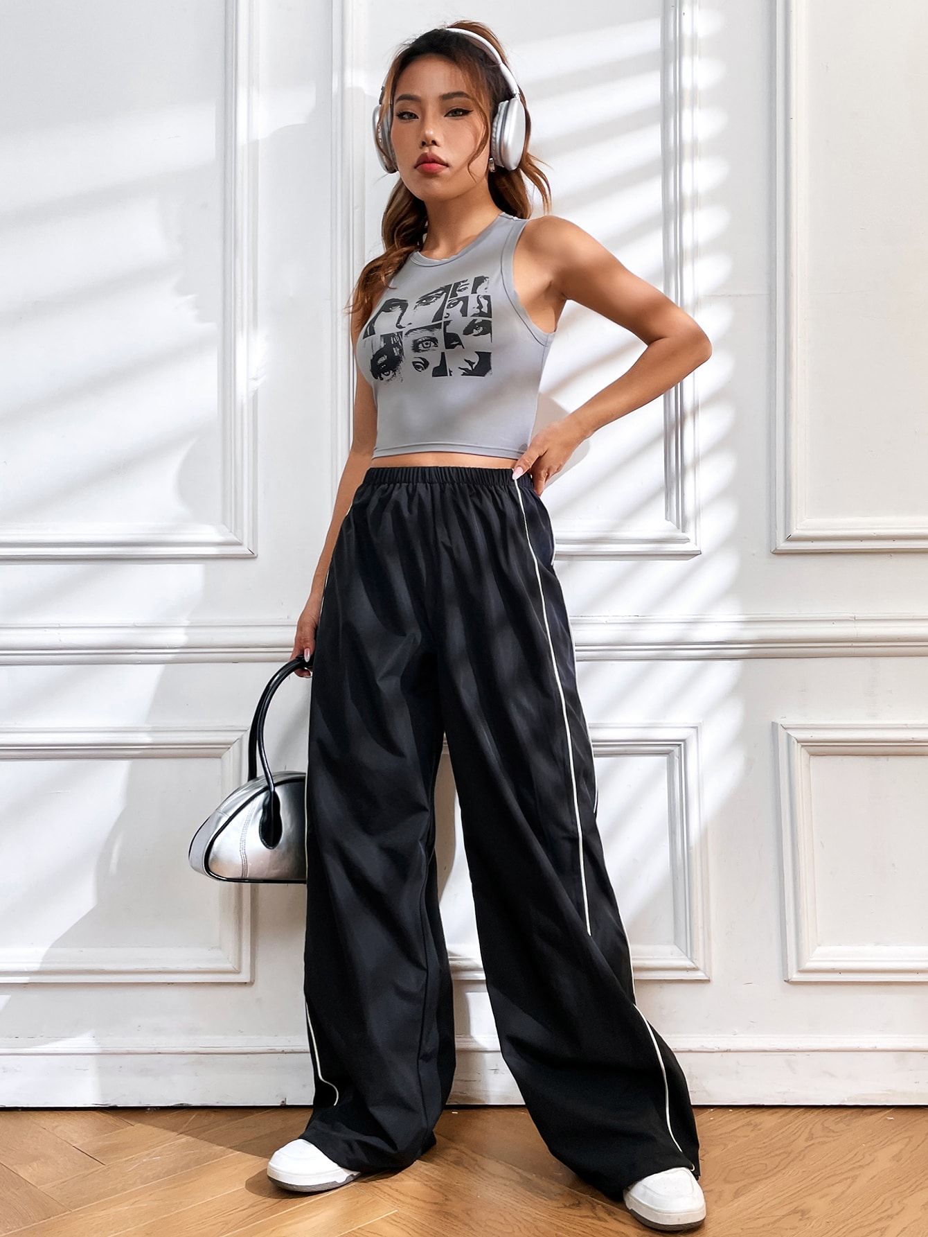 SHEIN Coolane Figure Graphic Crop Tank Top | SHEIN UK