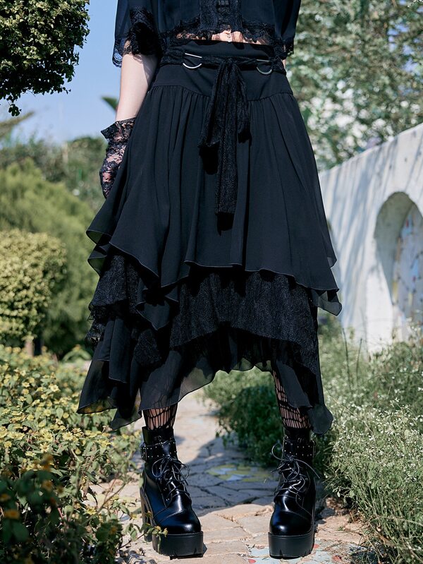 ROMWE Goth Contrast Lace Asymmetrical Skirt | SHEIN UK