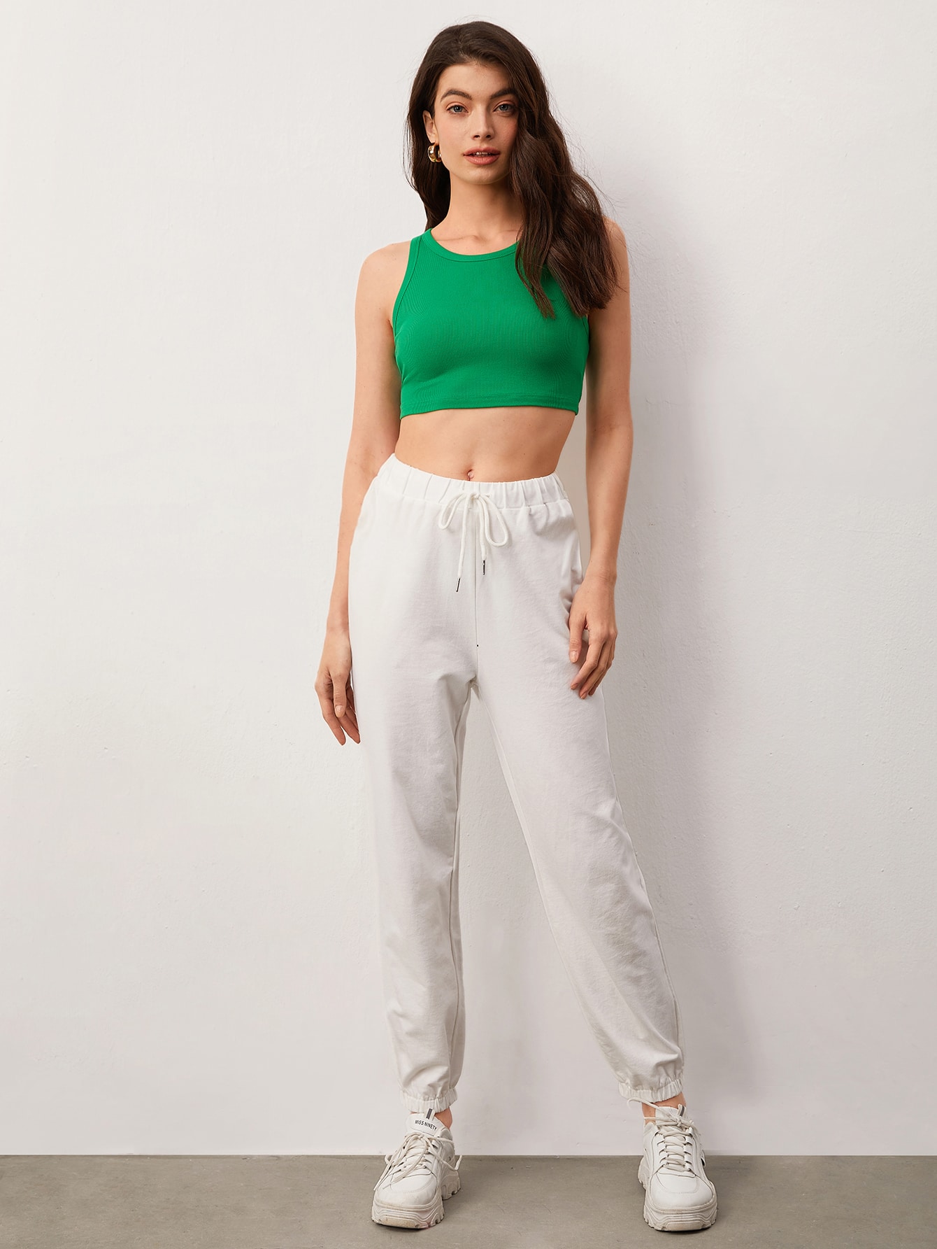 SHEIN BASICS Top sans manches court en coton unicolore | Mode en ligne ...