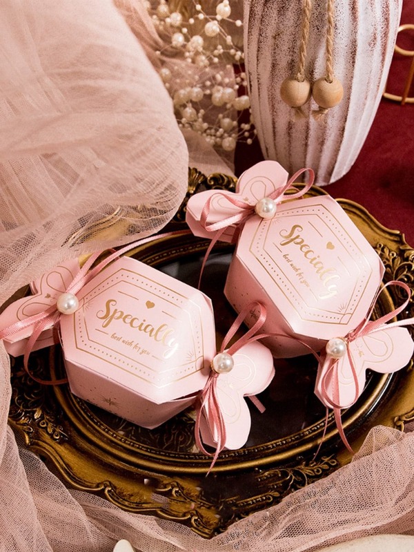 5pcs Letter Graphic Bow Decor Candy Packaging Box | SHEIN USA
