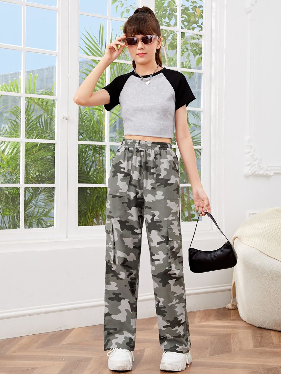 SHEIN Teen Girls Camo Print Flap Pocket Side Cargo Pants | SHEIN