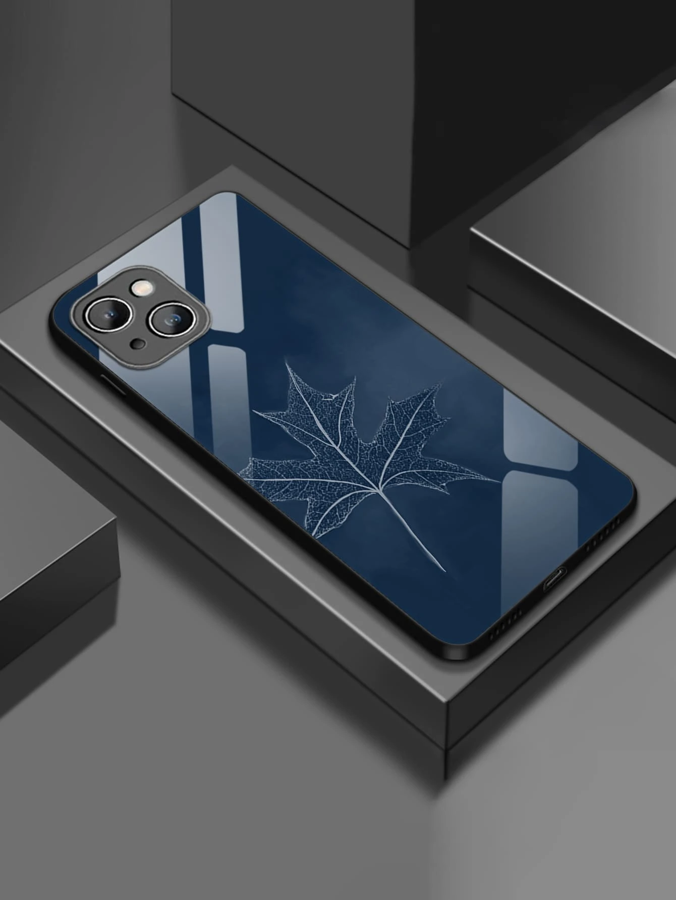 Leaf Pattern Phone Case | SHEIN USA