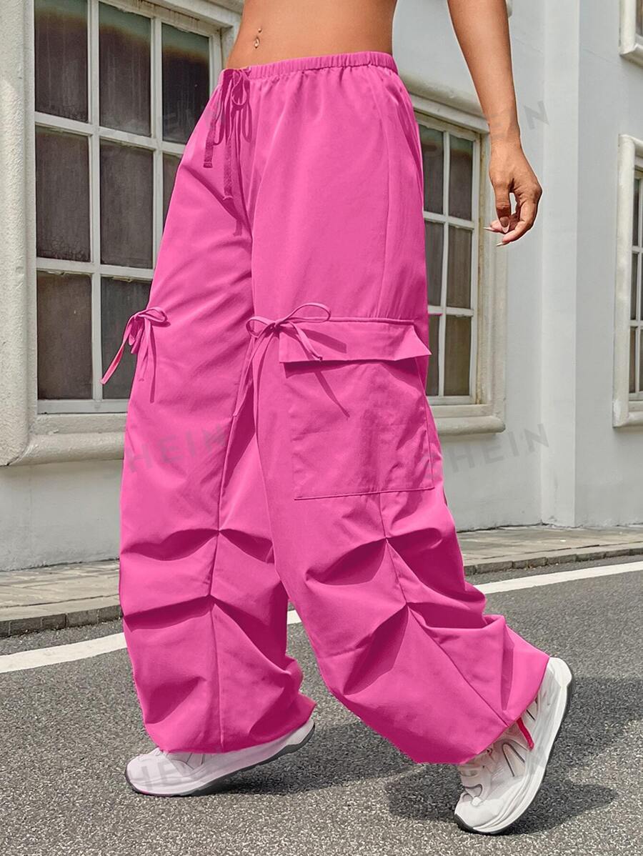 SHEIN X Jadee Vice SHEIN Coolane Drawstring Waist Flap Pocket Parachute ...