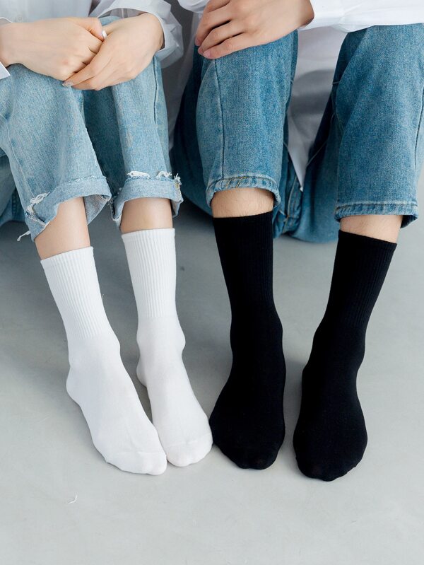 2pairs Solid Crew Sock Sets Couple Socks | SHEIN USA