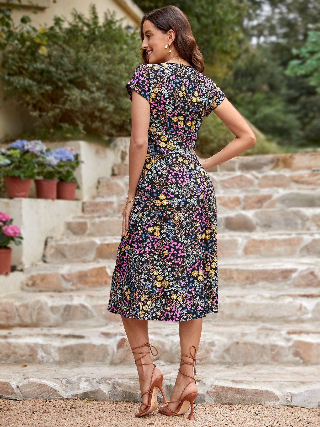 SHEIN Clasi Ditsy Floral Print V Neck Dress | SHEIN EUR