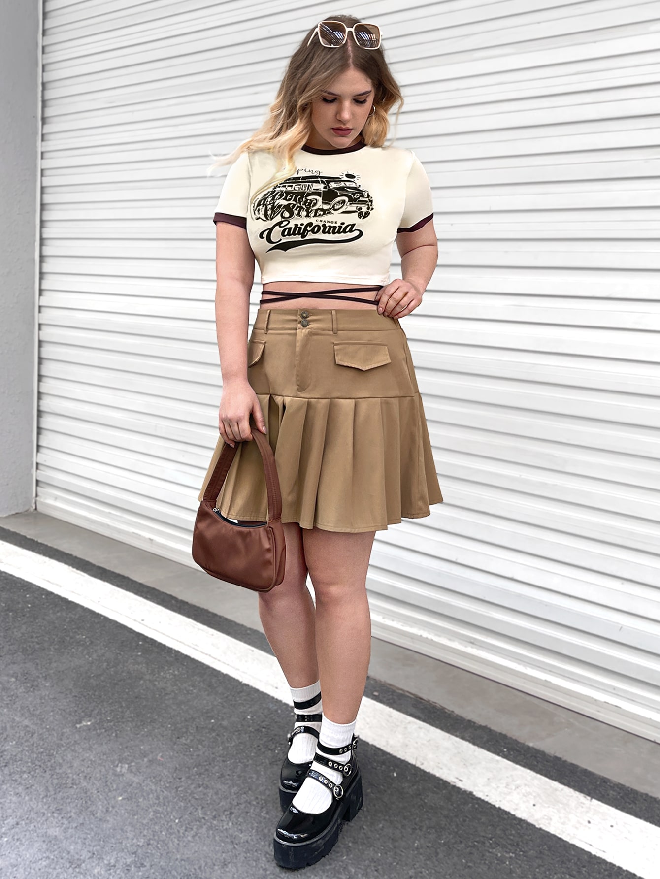 Shein Ezwear Plus Car And Letter Graphic Criss Cross Tie Back Contrast