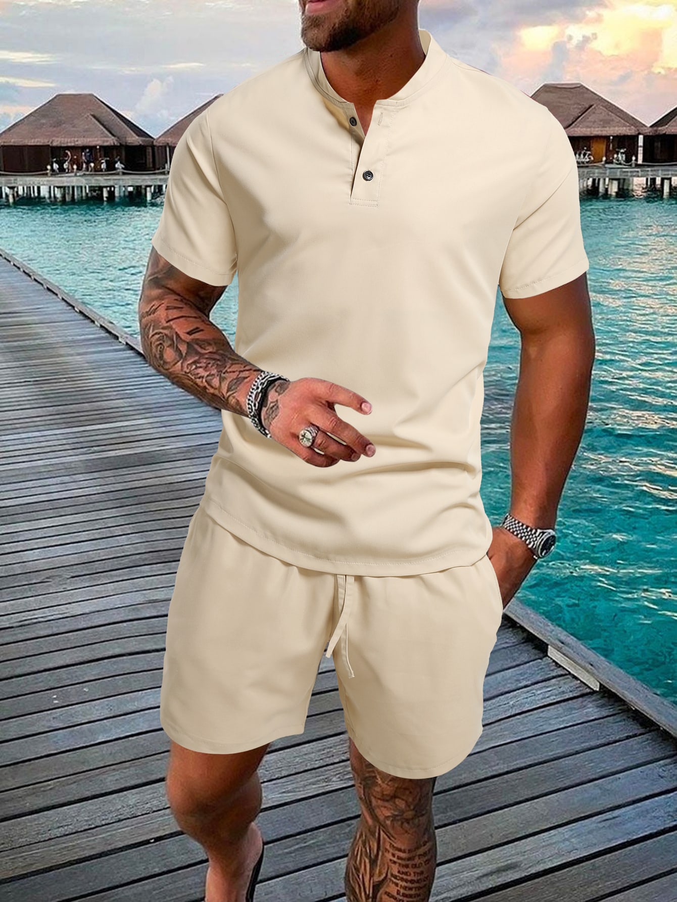 Men Solid Quarter Button Shirt & Drawstring Waist Shorts