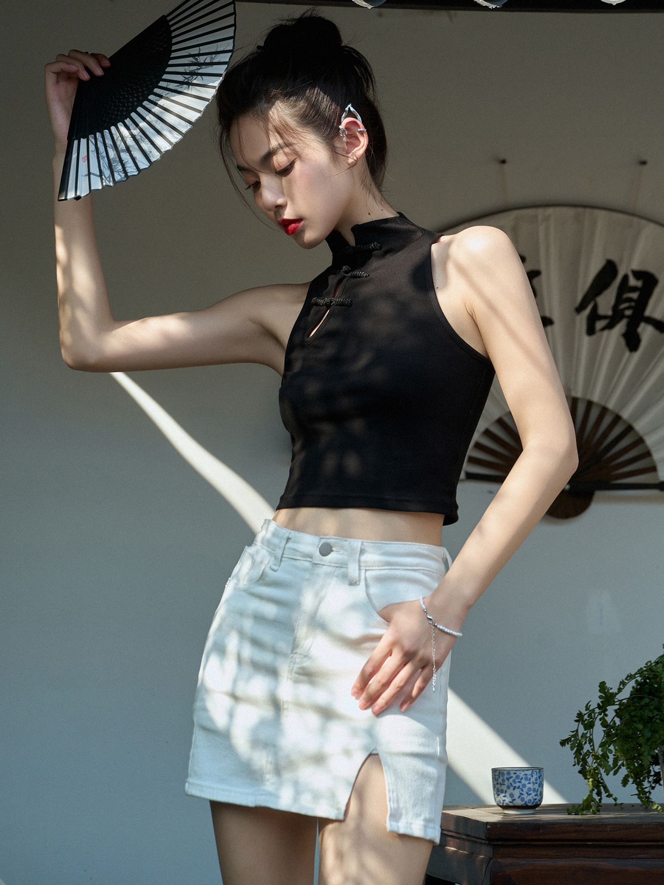 DAZY Solid Mandarin Collar Crop Tank Top | SHEIN USA