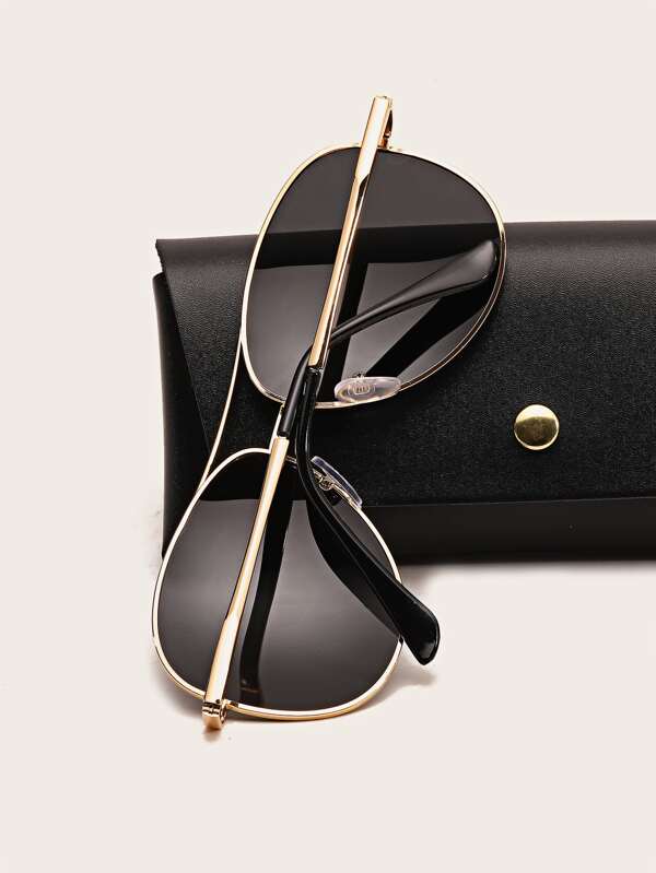 Retro Men Metal Frame Aviator Sunglasses Black Shades | SHEIN UK