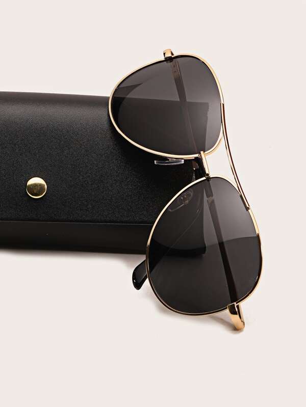 Retro Men Metal Frame Aviator Sunglasses Black Shades | SHEIN UK